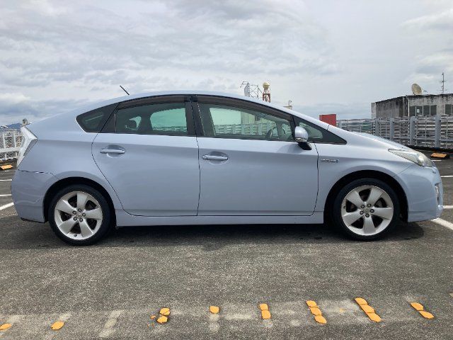 TOYOTA PRIUS – SS Motors Japan
