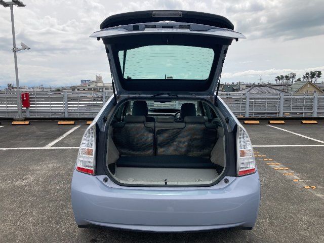 TOYOTA PRIUS – SS Motors Japan